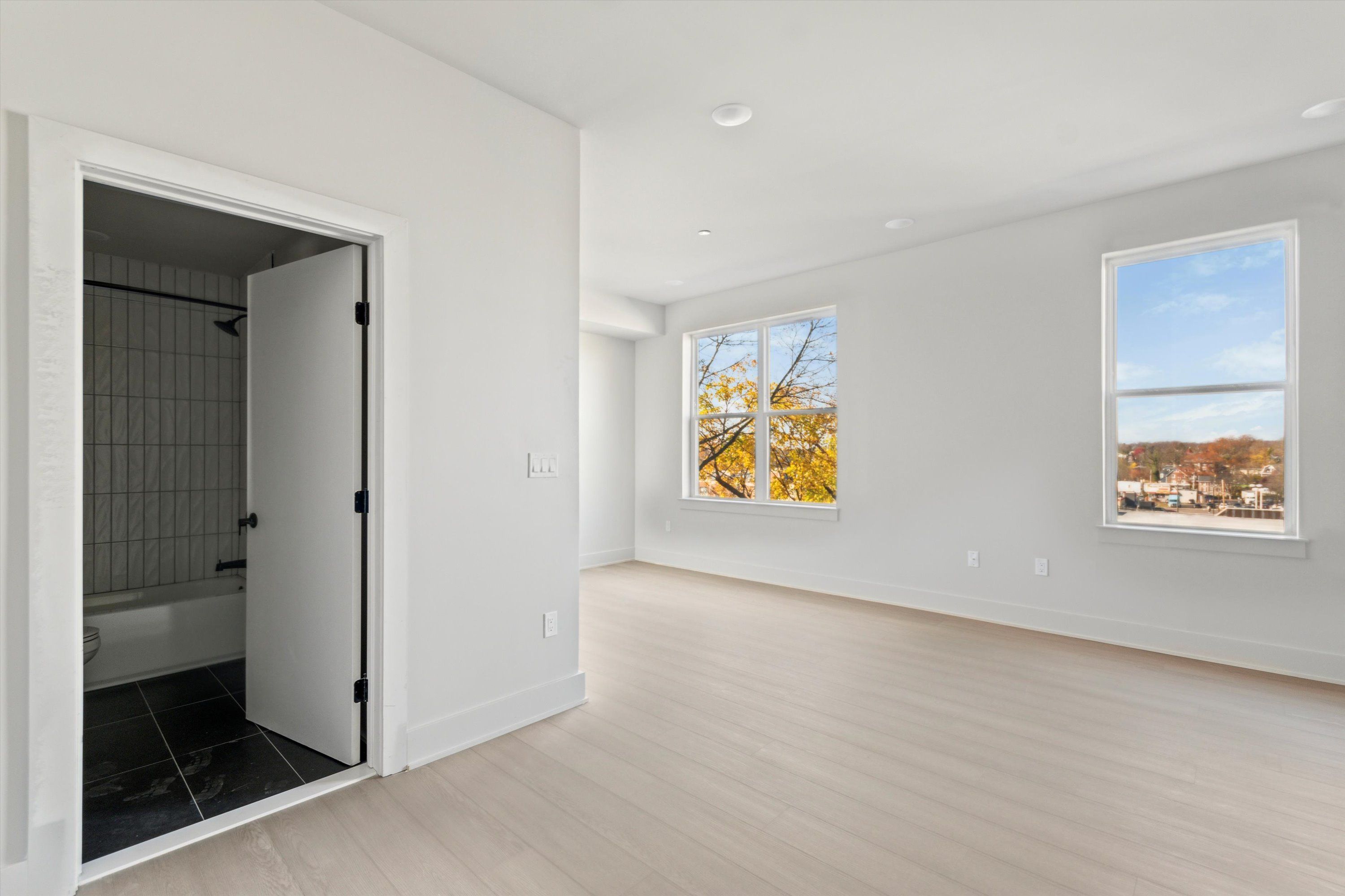 5521 Wayne Ave Unit 202 | Go Spotted